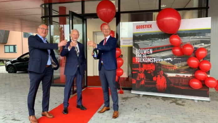 Geostick: Grund zum Feiern